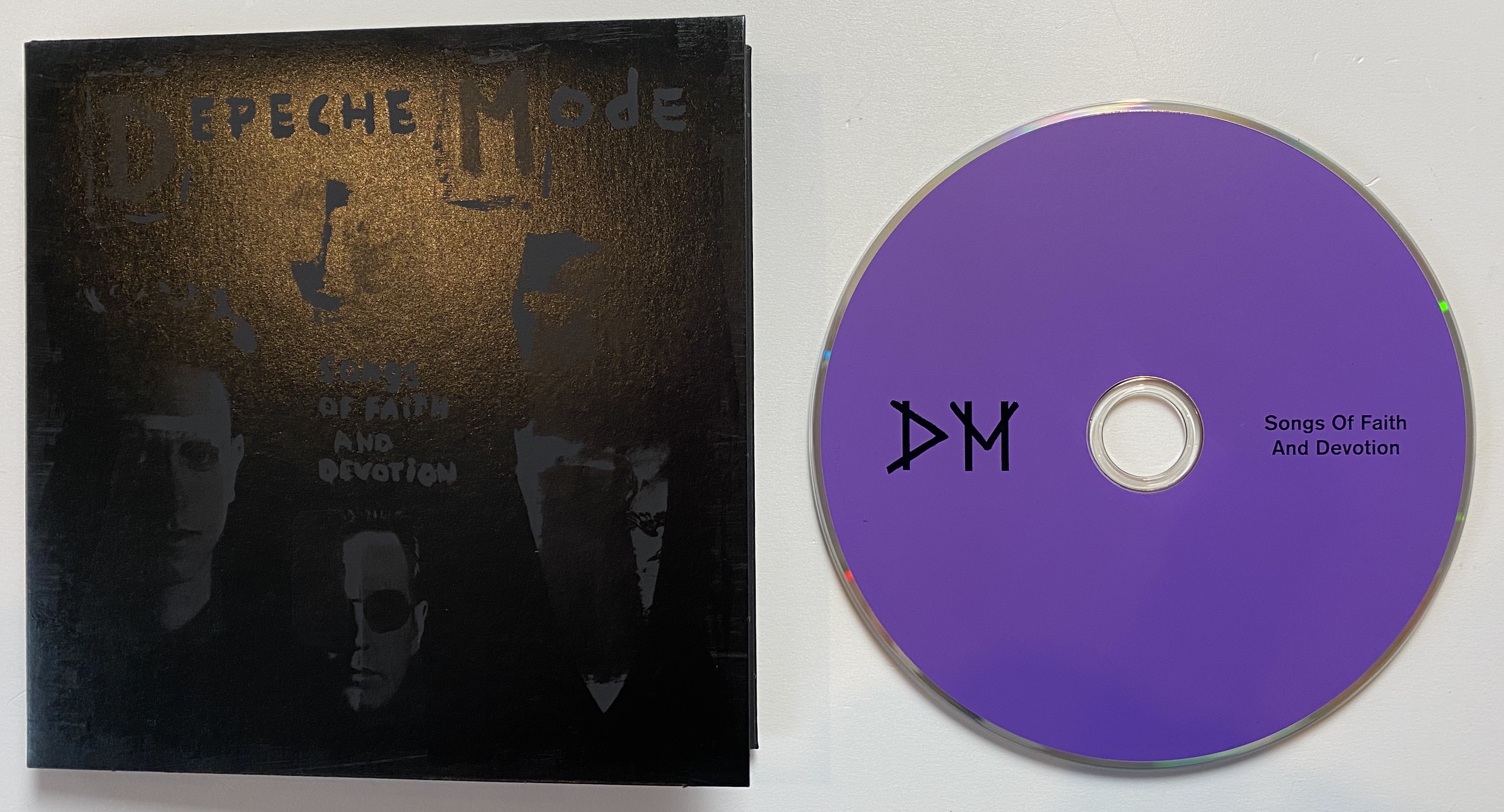 Depeche_Mode_MODE_Retroport_14 – Commodore